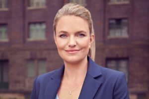 Sarah Tacke: Eine beeindruckende Karriere zwischen Recht und ...